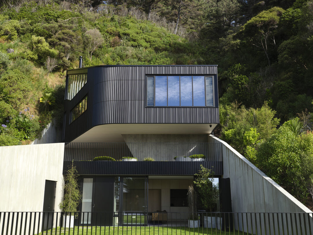 Eastbourne House by Stevens Lawson Architects | Industry Insider